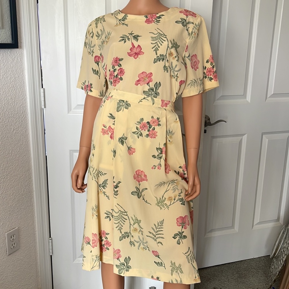 Vintage Alfred Dunner 2 Pc Skirt/Blouse Set. Sz 14 Ye… - Gem